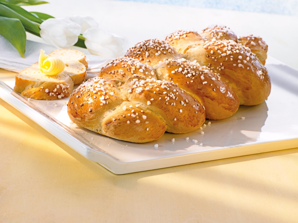 Klassischer Hefezopf